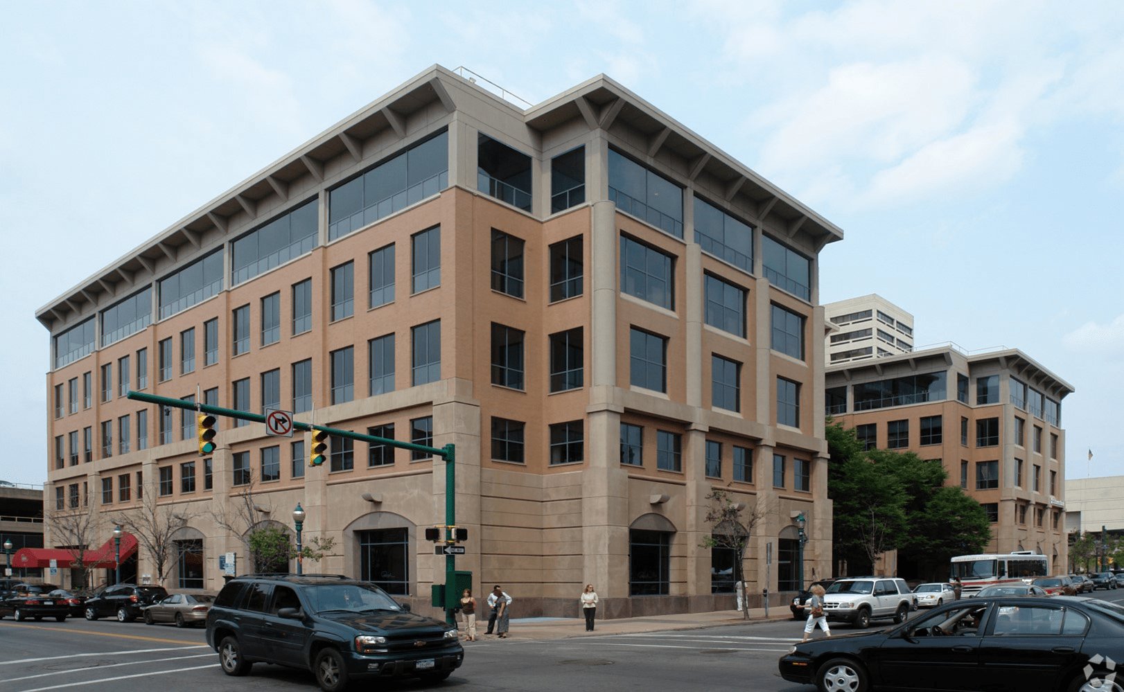 250 South Clinton Street | CBD Companies